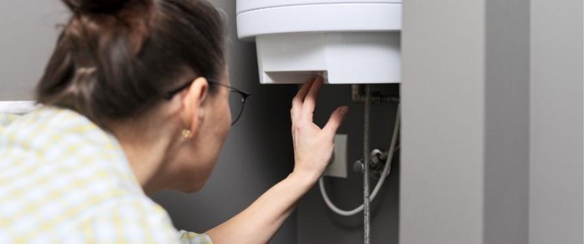 ¿Cómo cambiar un termo eléctrico? | Aprende con AutoSolar